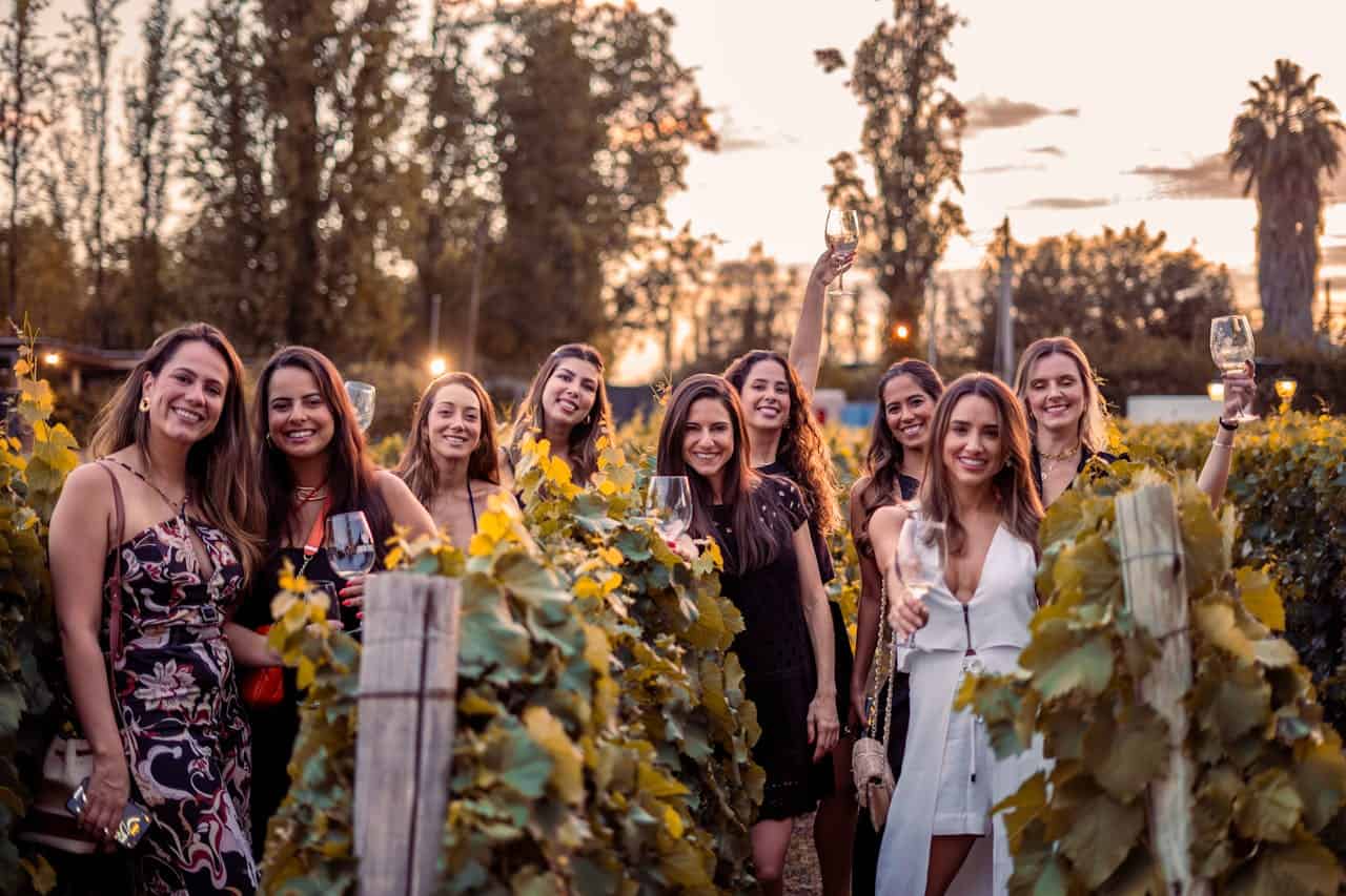 Mis amigas se pelean para ver de quién seré madrina - WeLoverSize.com